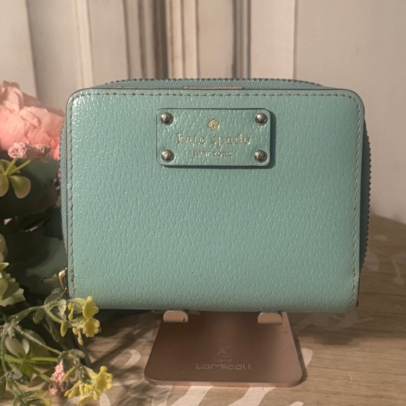 kate spade | Bags | Kate Spade Wellesley Cara Wallet | Poshmark